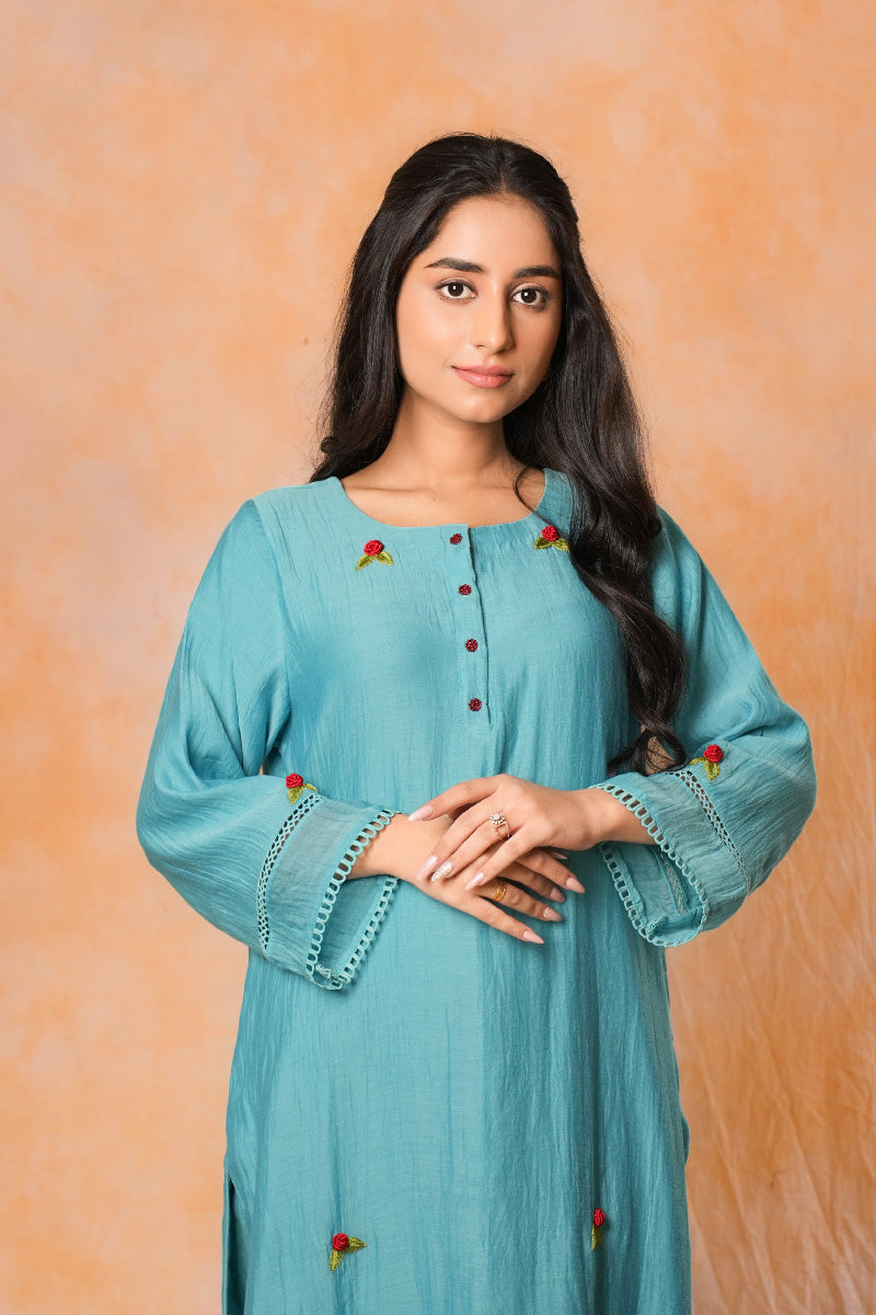 Naila suit set